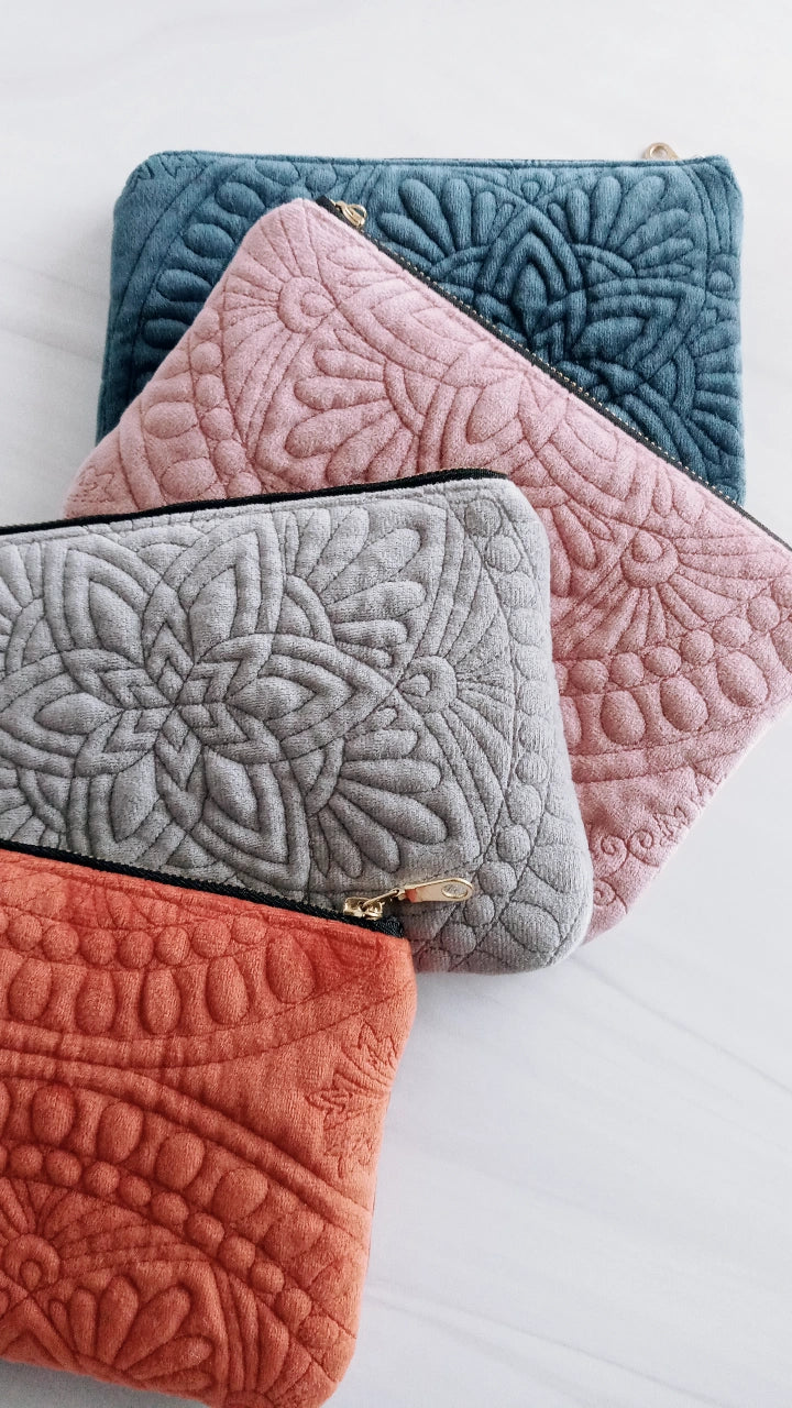 The Slouch Mini Pouch – Dae + Moo